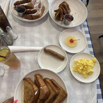 THE BREAKFAST BOYS - 1934 Photos & 1592 Reviews - 3387 Main St, College ...