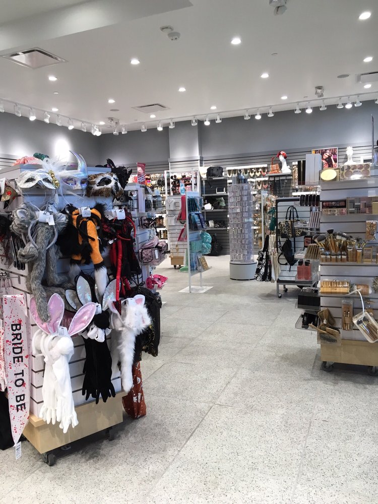 ICING BY CLAIRE’S - Updated September 2025 - 2500 N Mayfair Rd ...