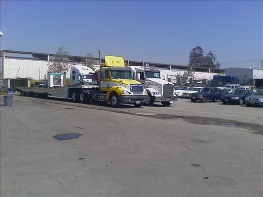 ARMADA TOWING - Updated May 2026 - 24 Photos & 82 Reviews - 8623 Carob ...