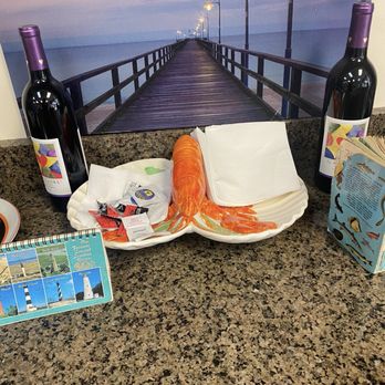 UNCLE RUSS’ DOCKSIDE SEAFOOD MARKET - Updated December 2025 - 105 ...