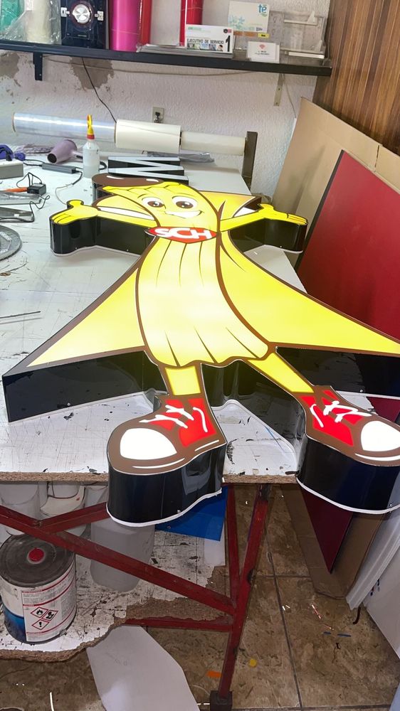 ROLLING SIGNS 77 - Updated June 2024 - 29 Photos - 16464 Foothill Blvd ...