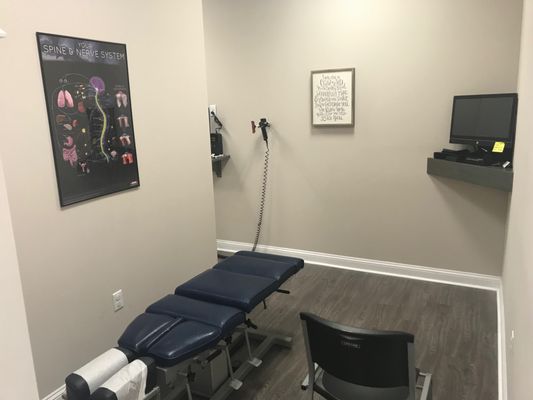 THRIVE CHIROPRACTIC HEALTH CENTER - Updated October 2025 - 32 Photos ...
