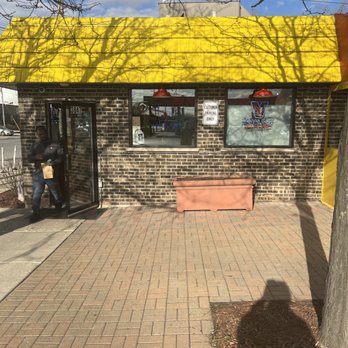 VIENNA BEEF FACTORY STORE - Updated April 2025 - 93 Photos & 49 Reviews ...