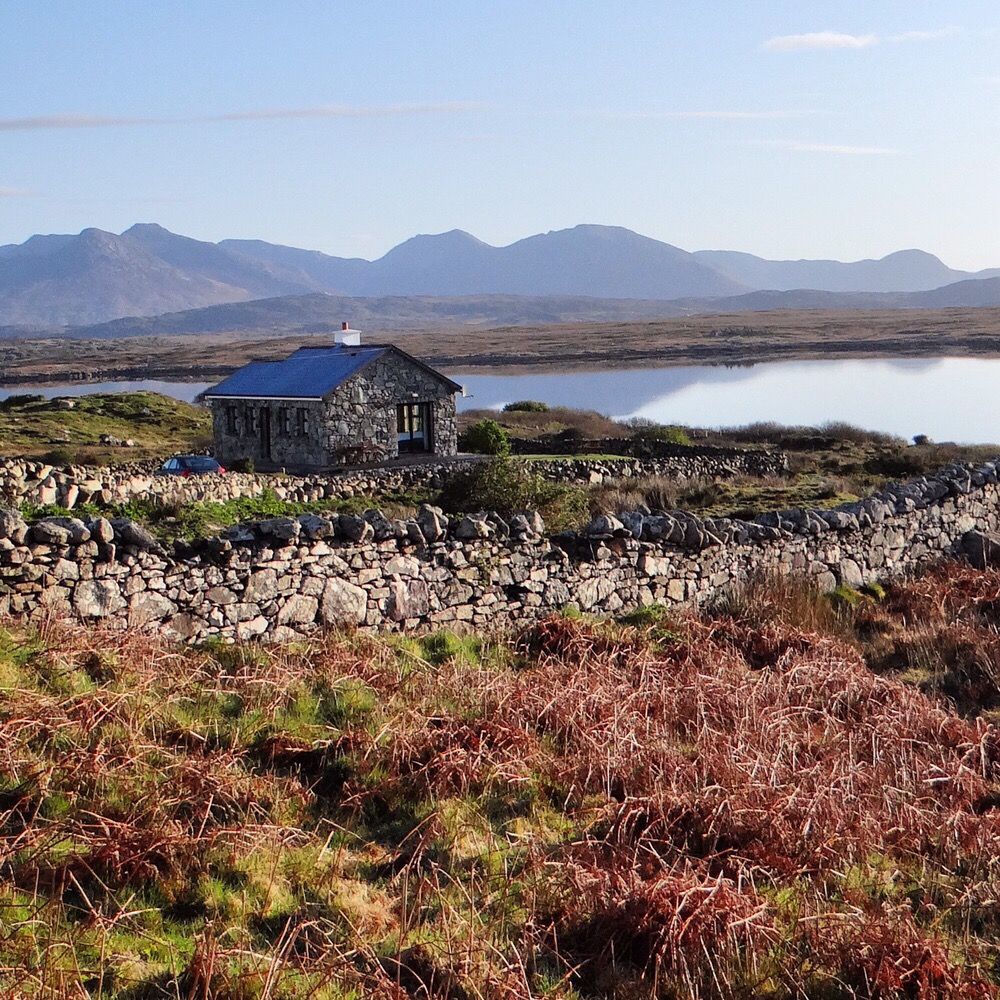 CONNEMARA COTTAGES ROUNDSTONE - Updated November 2024 - Inishnee ...