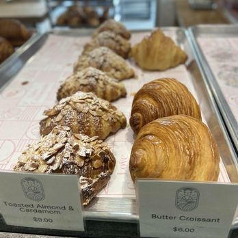 LOVE CROISSANTS - Updated December 2024 - 149 Photos & 72 Reviews ...