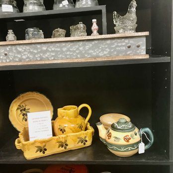 SPRING ANTIQUE MALL - Updated December 2025 - 83 Photos & 43 Reviews ...