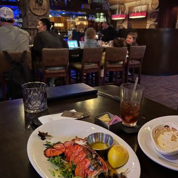 NONA BLUE MODERN TAVERN - Updated July 2025 - 956 Photos & 996 Reviews ...