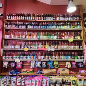 ROCKET FIZZ SODA POP AND CANDY SHOP - 24 Photos & 29 Reviews - 123 N ...