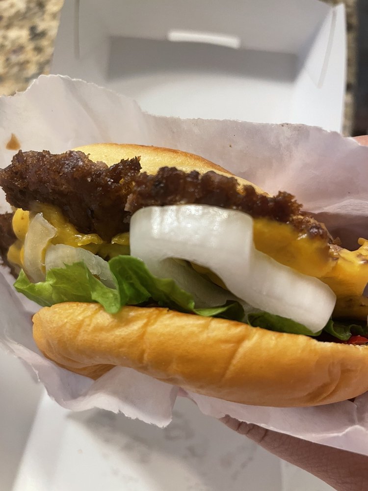 SHAKE SHACK - DUBLIN - 10 Photos & 19 Reviews - 3734 W Dublin-Granville ...