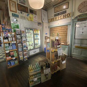 JERICHO CENTER COUNTRY STORE - Updated November 2025 - 32 Photos & 31 ...