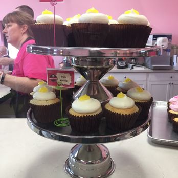 SMALLCAKES CUPCAKERY AND CREAMERY - Updated December 2025 - 44 Photos ...