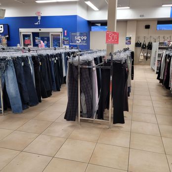 GOODWILL - Updated December 2025 - 31 Photos & 13 Reviews - 331 Cottage ...