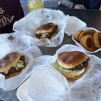 SIDE CHICK - Updated December 2025 - 294 Photos & 283 Reviews - 5075 ...