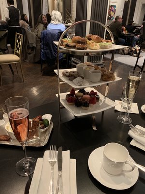 TWO E BAR/LOUNGE - 337 Photos & 149 Reviews - New York, New York ...