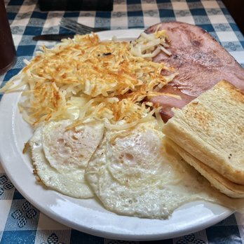 RED MOOSE CAFE - Updated December 2025 - 57 Photos & 57 Reviews - 224 ...