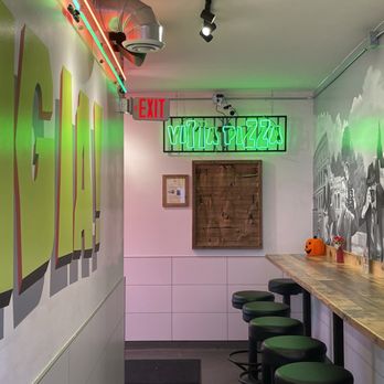 VITTA PIZZA CENTRAL ENTRANCE - Updated January 2026 - 92 Photos & 17 ...