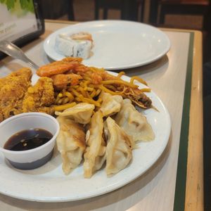 ROYAL BUFFET - Updated July 2024 - 29 Photos & 20 Reviews - 5234 ...