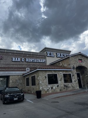 EL REFU - Updated November 2025 - 117 Photos & 158 Reviews - 9659 N Sam ...