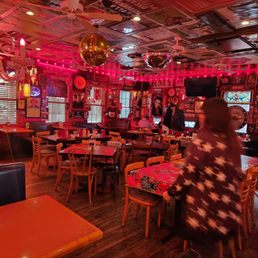 THE RED BAR - Updated July 2025 - 710 Photos & 1084 Reviews - 70 Hotz ...