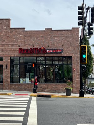 ROOSTER’S NASHVILLE HOT CHICKEN - Updated November 2024 - 133 Photos ...