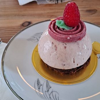 TINY PYRAMID - Updated May 2024 - 3065 Photos & 452 Reviews - 560 N ...