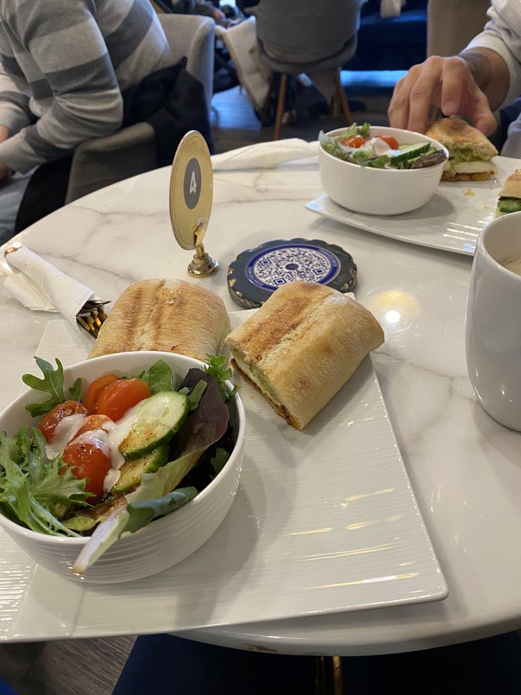 LEONIDAS CHOCOLATES CAFE - Updated June 2026 - 1555 Talbot Road ...