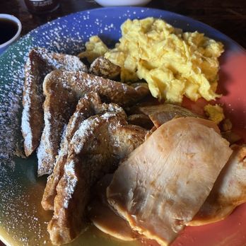 THE BREAKFAST KLUB - 4952 Photos & 6026 Reviews - 3711 Travis St ...