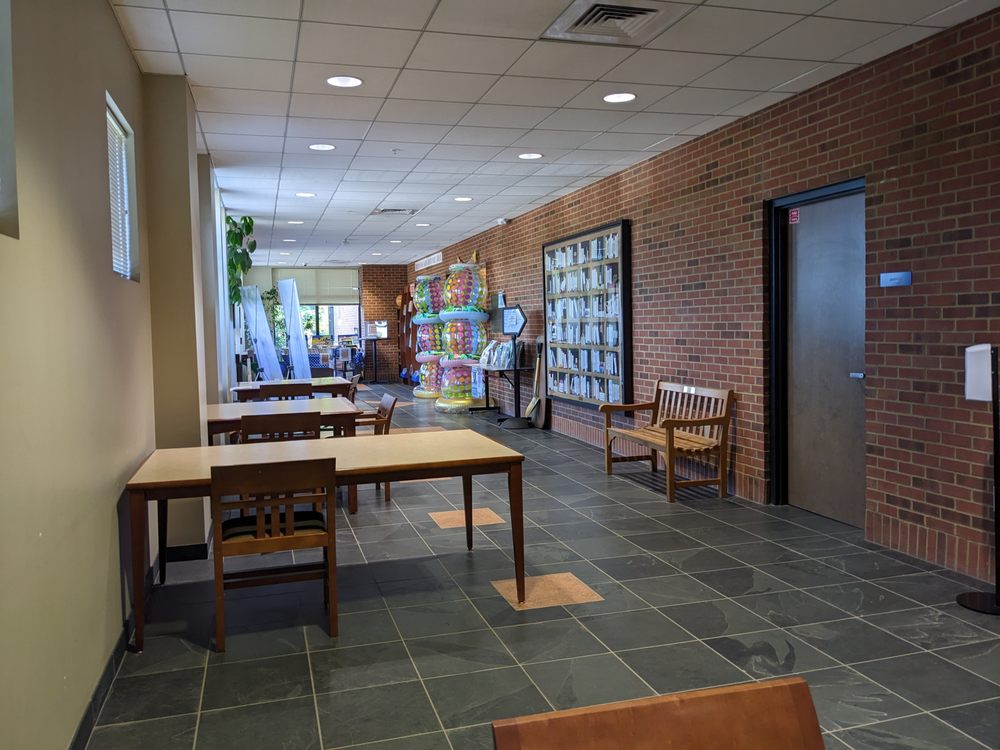 HARDIN COUNTY PUBLIC LIBRARY - Updated July 2025 - 20 Photos & 10 ...