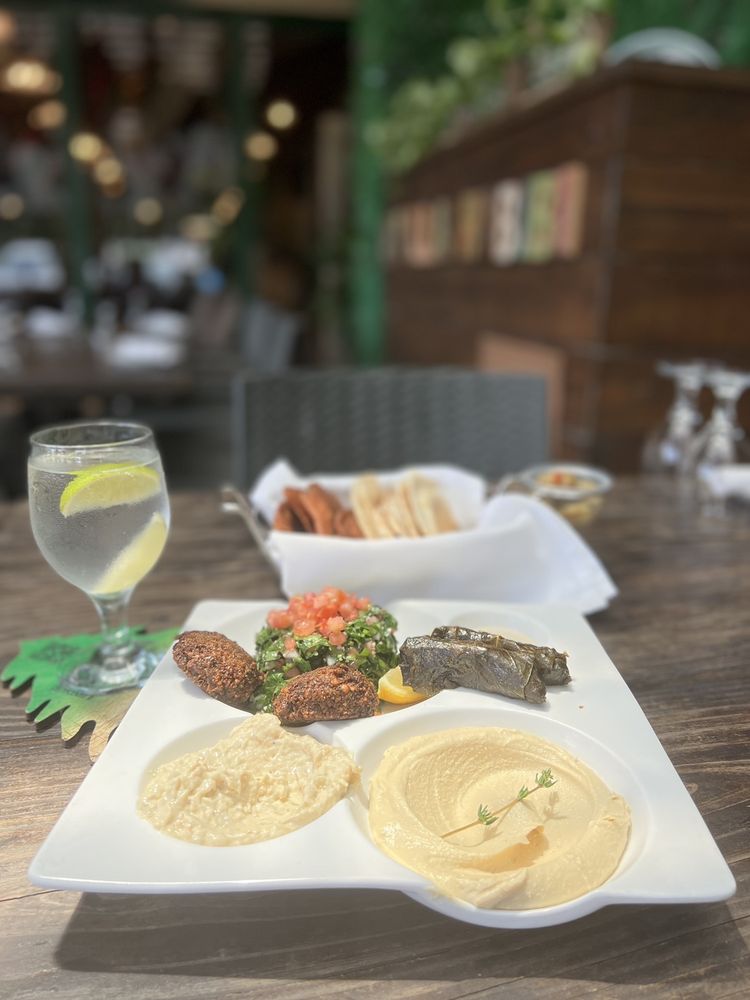 LAYALI MIAMI LEBANESE RESTAURANT & HOOKAH LOUNGE with 691 real customer ...