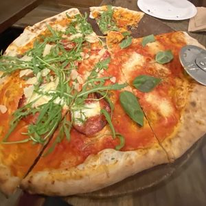 HOMESLICE NEAL’S YARD - 225 Photos & 261 Reviews - 13 Neal's Yard ...