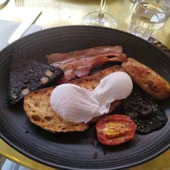 31 BELOW CAFÉ & BASEMENT BAR - Updated January 2026 - 14 Photos - 31 ...