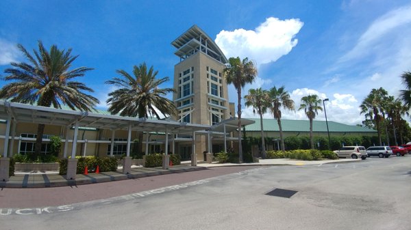 LARGO PUBLIC LIBRARY - Updated December 2025 - 84 Photos & 42 Reviews ...