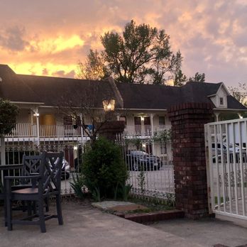 QUEEN OF DIAMONDS INN - Updated December 2025 - 57 Photos & 46 Reviews ...