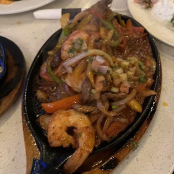 MARTIN’S COCINA Y CANTINA - Updated August 2025 - 1180 Photos & 952 Reviews - 162 N La Brea Ave ...