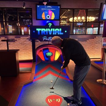 PUTTSHACK - EDINA - Updated December 2025 - 237 Photos & 69 Reviews ...