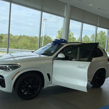 BMW OF KANSAS CITY SOUTH - Updated June 2025 - 24 Photos & 54 Reviews ...