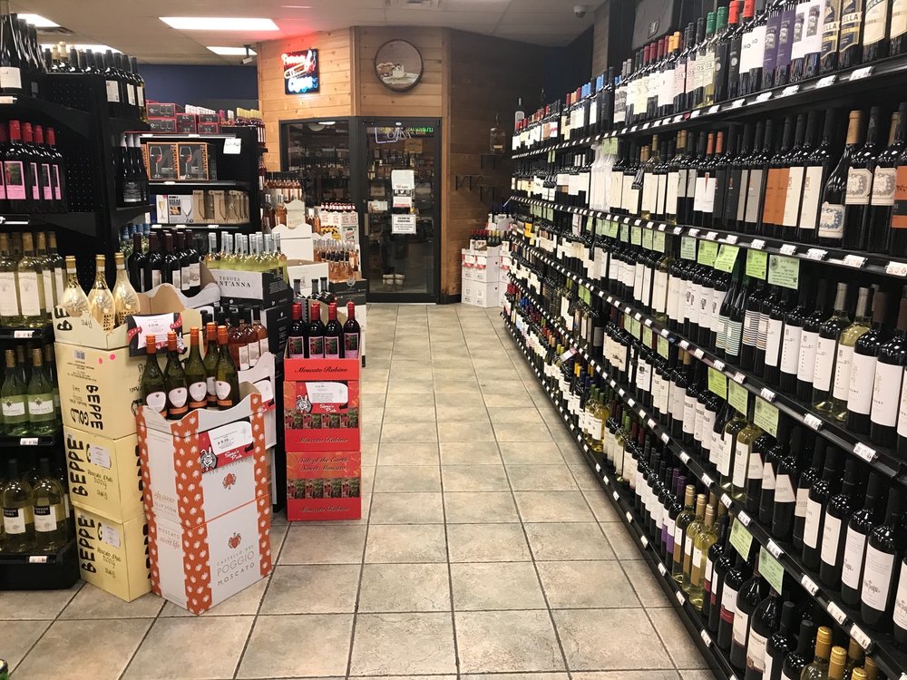 SPEC’S WINES, SPIRITS & FINER FOODS - 17 Photos & 30 Reviews - 15055 ...