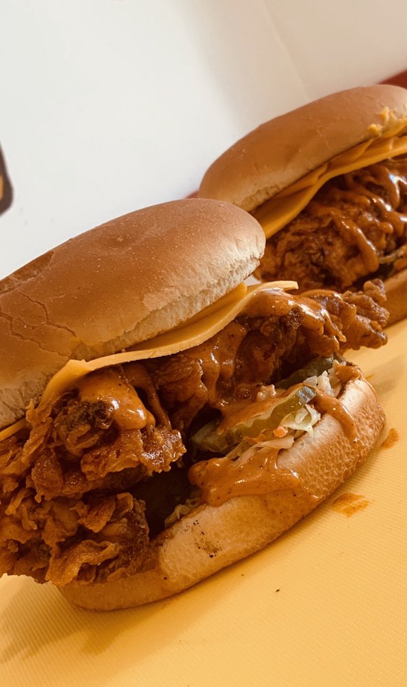 THE KLUCKIN CHICKEN - 452 Photos & 940 Reviews - 13328 Burbank Blvd ...