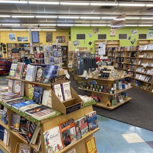 TITLE WAVE BOOKS - 66 Photos & 101 Reviews - 1360 W Northern Lights ...