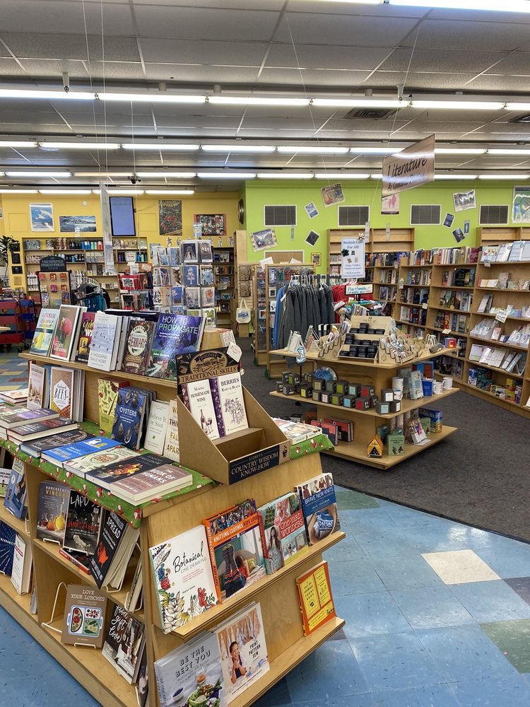 TITLE WAVE BOOKS - Updated October 2025 - 67 Photos & 115 Reviews ...