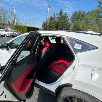 DARCARS LEXUS OF GREENWICH - Updated January 2025 - 60 Photos & 95 ...