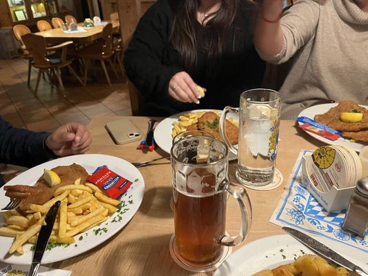 BRAUHAUS CASTEL - Updated May 2026 - 134 Photos & 112 Reviews - Otto ...