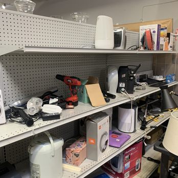 GOODWILL STORE & DONATION CENTER - Updated September 2025 - 132 Photos ...