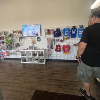 WAG HOTELS - CARSON - Updated December 2025 - 264 Photos & 363 Reviews ...