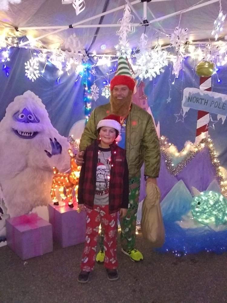 CARMAX TACKY LIGHT RUN - Updated June 2024 - 13301 N Woolridge Rd ...