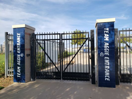 UC DAVIS HEALTH STADIUM - Updated December 2024 - 150 Photos - Davis ...