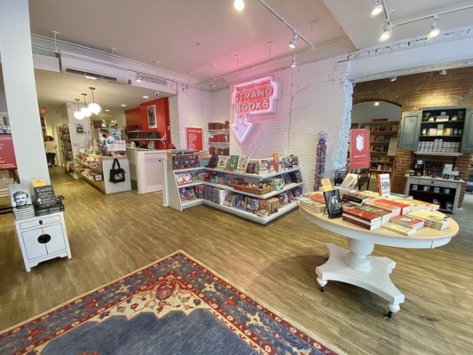 THE STRAND - Updated August 2024 - 28 Photos & 26 Reviews - 450 ...