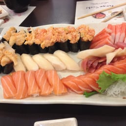 YONGE SUSHI - Updated September 2025 - 124 Photos & 111 Reviews - 3187 ...