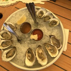 MATUNUCK OYSTER BAR - 2430 Photos & 1664 Reviews - 629 Succotash Rd ...