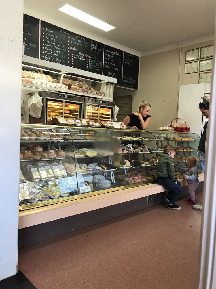 POLLY’S PIES RESTAURANT & BAKERY - Updated July 2025 - 472 Argyle St ...